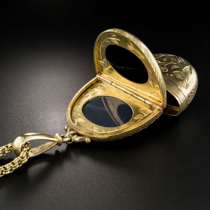 Victorian Double Opening Locket by William Devenport