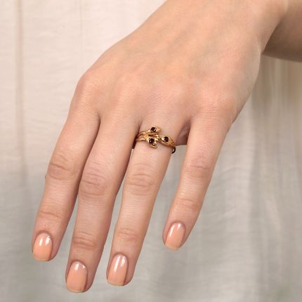 Victorian Triple Head Garnet Snake Ring