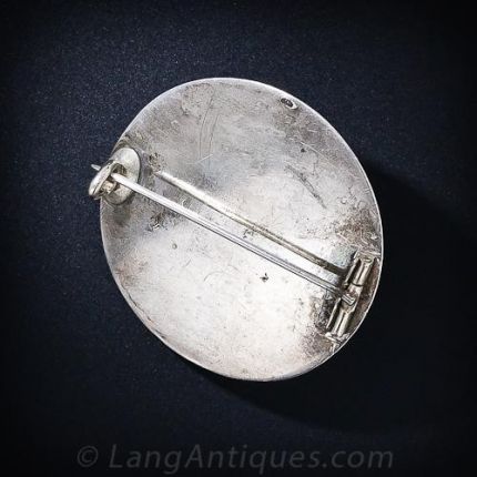 Scottish Victorian Banded Agate Shield Pin