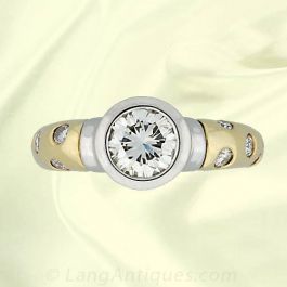 Ultra Modern Diamond Engagement Ring