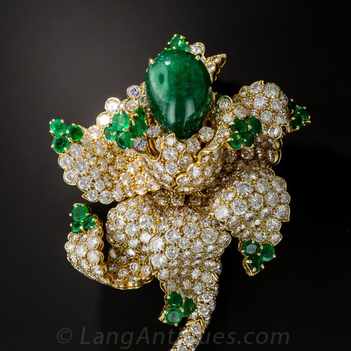 Emerald and diamond brooch store