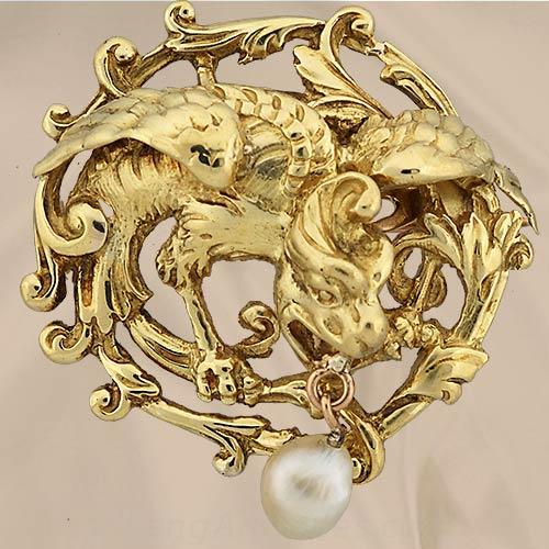 Griffin Pin with Natural Pearl Drop