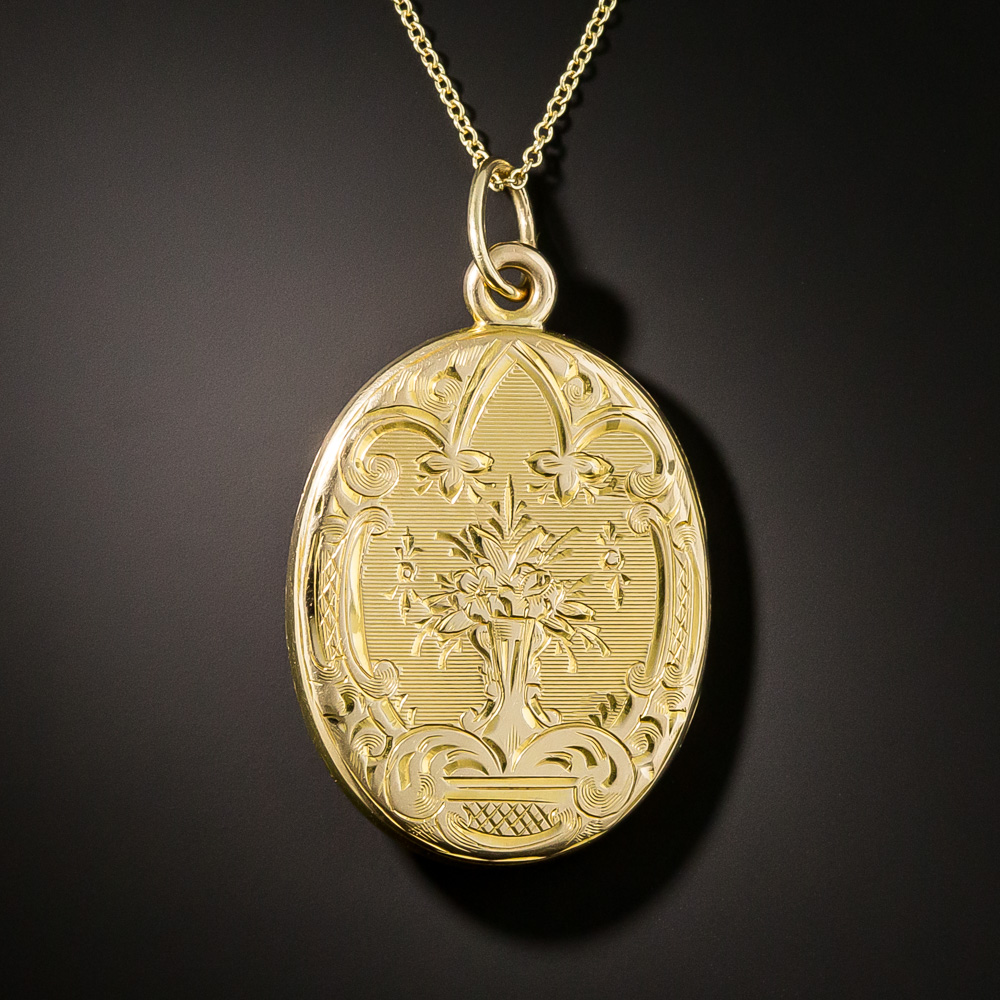 Late Victorian Oval Engraved Locket