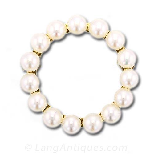 Pearl Circle Pin
