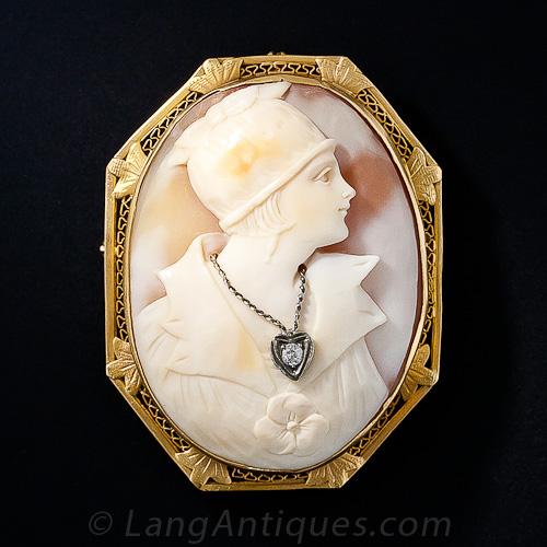 Vintage Shell Cameo Brooch